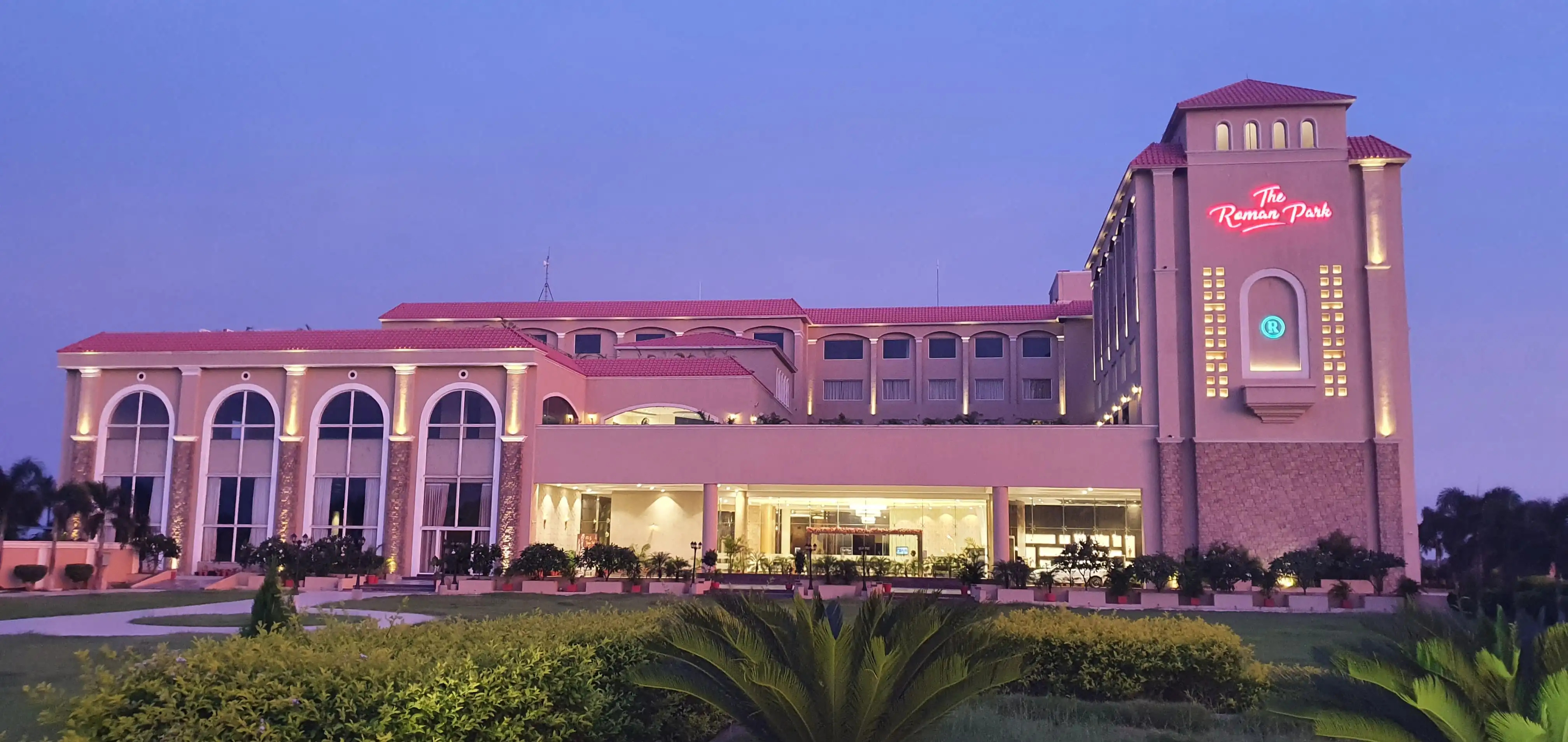 Why Couples Choose The Roman Park as the Best Wedding Destination Hotel ...